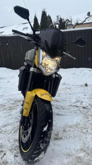 Melns Yamaha FZ1 2009 Kauņa, ar dzinēja tilpumu 1.00 L un nobraukumu 51 tūkst. km par 4500 €, foto 6 vietnē AUTOMOTO.COM.LV