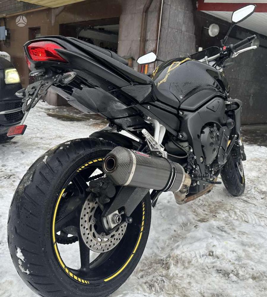 Melns Yamaha FZ1 2009 Kauņa, ar dzinēja tilpumu 1.00 L un nobraukumu 51 tūkst. km par 4500 €, foto 7 vietnē AUTOMOTO.COM.LV