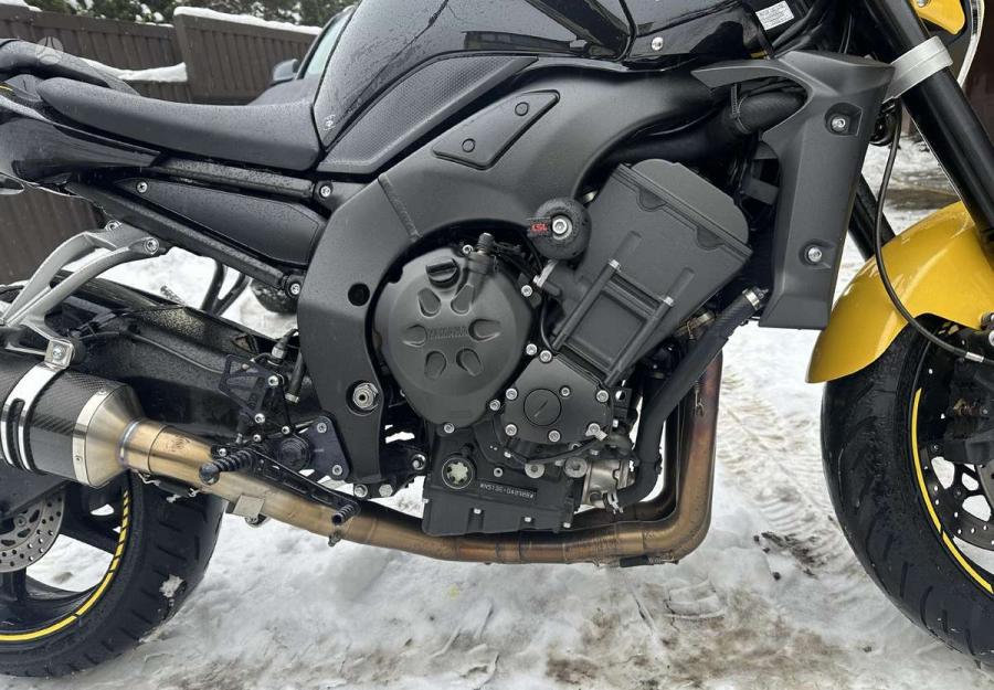 Melns Yamaha FZ1 2009 Kauņa, ar dzinēja tilpumu 1.00 L un nobraukumu 51 tūkst. km par 4500 €, foto 9 vietnē AUTOMOTO.COM.LV