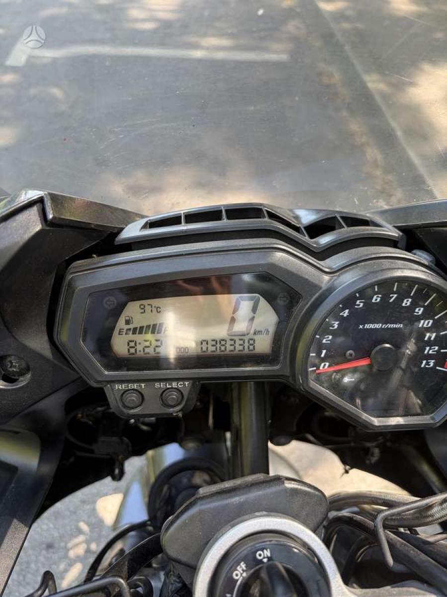 Черный Ямаха FZ1 2009 в Шяуляй, объемом двигателя 1.00 л и пробегом 38 тыс. км за 4250 €, фото 6 на AUTOMOTO.COM.LV
