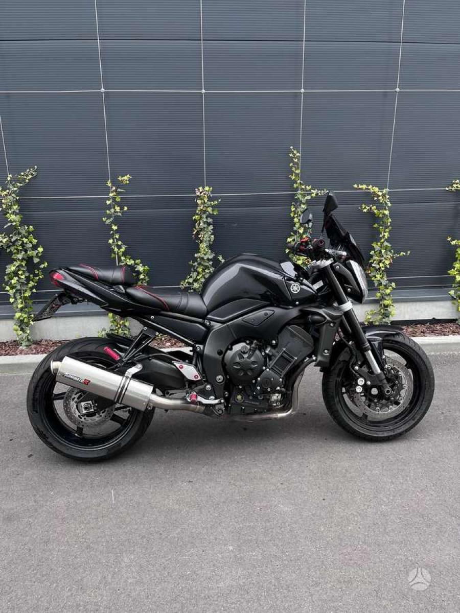 Melns Yamaha FZ1 2012 Klaipėda, ar dzinēja tilpumu 1.00 L un nobraukumu 19 tūkst. km par 3750 €, foto 3 vietnē AUTOMOTO.COM.LV