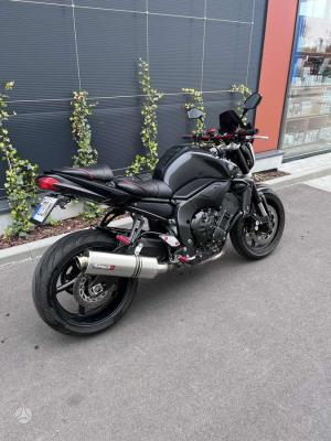 Melns Yamaha FZ1 2012 Klaipėda, ar dzinēja tilpumu 1.00 L un nobraukumu 19 tūkst. km par 3750 €, foto 11 vietnē AUTOMOTO.COM.LV