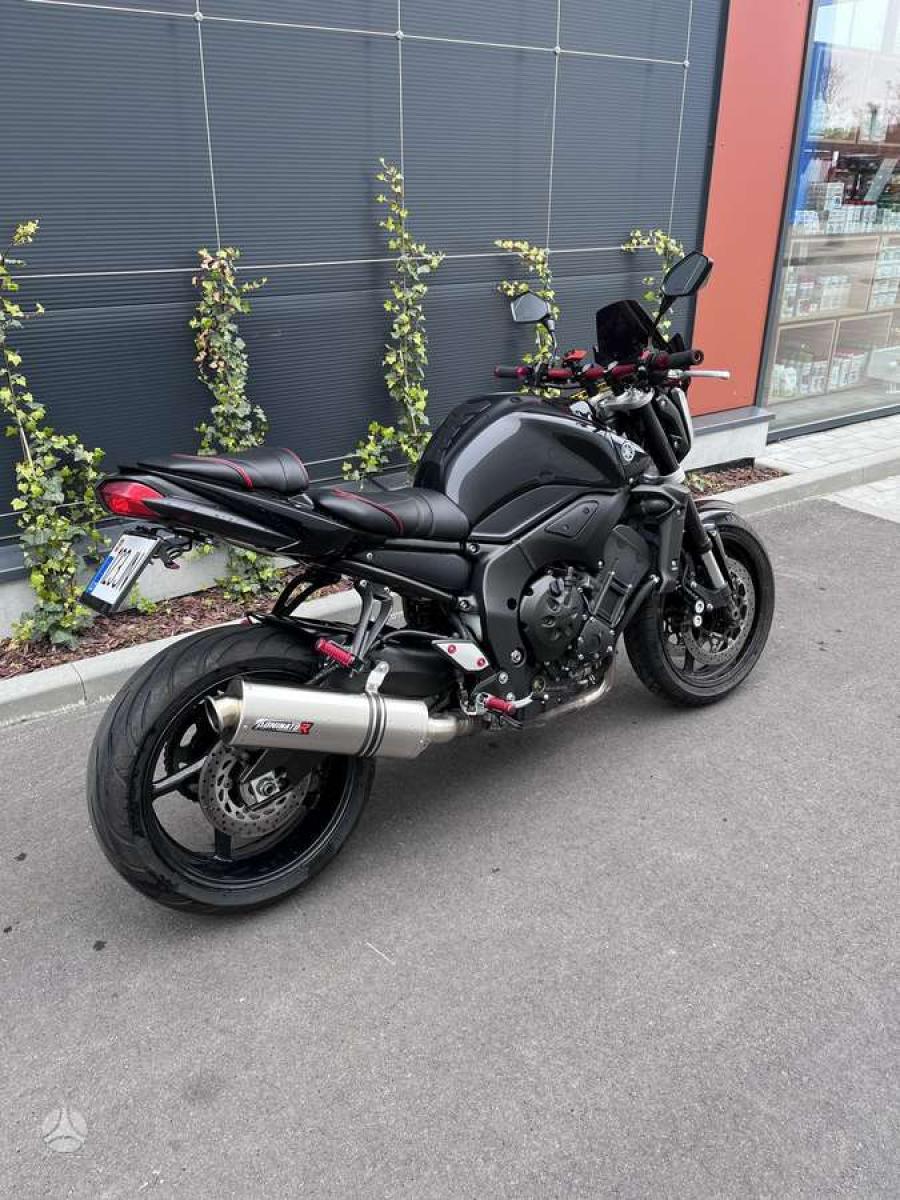 Melns Yamaha FZ1 2012 Klaipėda, ar dzinēja tilpumu 1.00 L un nobraukumu 19 tūkst. km par 3750 €, foto 11 vietnē AUTOMOTO.COM.LV