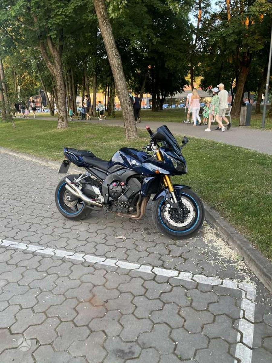 Blue Yamaha FZ1 2007 in Kaunas, with an engine capacity of 1.00 L and mileage of 58 thousand km for 3800 €, photo 12 on AUTOMOTO.COM.LV