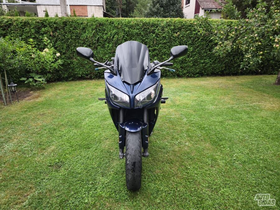 Blue Yamaha FZ1 2014 in Kaunas, with an engine capacity of 0.00 L and mileage of 28 thousand km for 5050 €, photo 5 on AUTOMOTO.COM.LV