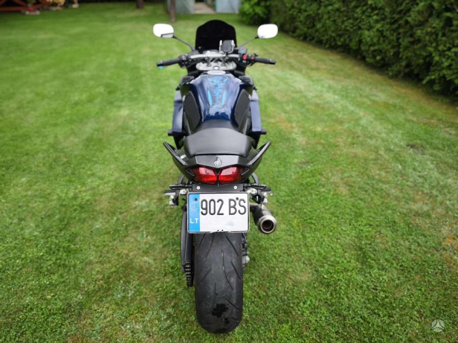 Blue Yamaha FZ1 2014 in Alytus, with an engine capacity of 1.00 L and mileage of 28 thousand km for 5050 €, photo 5 on AUTOMOTO.COM.LV