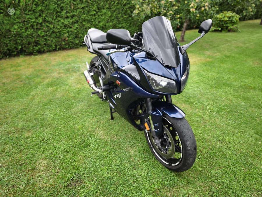 Blue Yamaha FZ1 2014 in Alytus, with an engine capacity of 1.00 L and mileage of 28 thousand km for 5050 €, photo 7 on AUTOMOTO.COM.LV