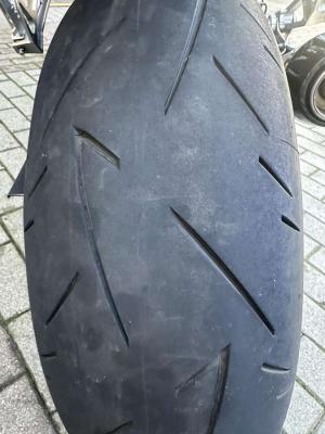 Grey Yamaha FZ1 2006 in Kaunas, with an engine capacity of 1.00 L and mileage of 37 thousand km for 3700 €, photo 11 on AUTOMOTO.COM.LV