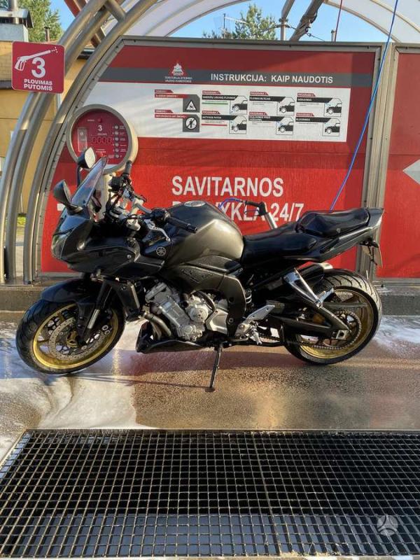 Grey Yamaha FZ1 2008 in Kaunas, with an engine capacity of 1.00 L and mileage of 62 thousand km for 3900 €, photo 8 on AUTOMOTO.COM.LV