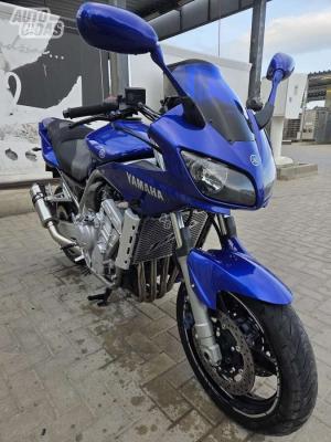 Yamaha FZ1 2002 Šakiai, ar dzinēja tilpumu 0.00 L un nobraukumu 0 tūkst. km par 2400 €, foto 3 vietnē AUTOMOTO.COM.LV