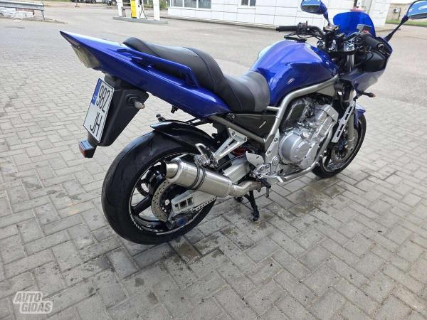 Yamaha FZ1 2002 Šakiai, ar dzinēja tilpumu 0.00 L un nobraukumu 0 tūkst. km par 2400 €, foto 5 vietnē AUTOMOTO.COM.LV