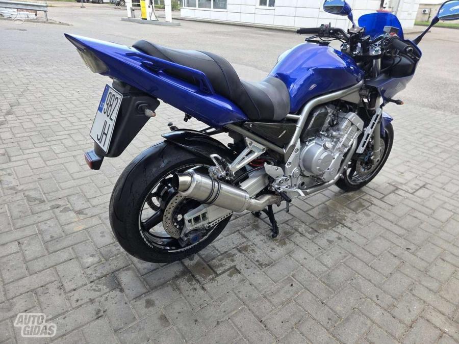 Yamaha FZ1 2002 Šakiai, ar dzinēja tilpumu 0.00 L un nobraukumu 0 tūkst. km par 2400 €, foto 5 vietnē AUTOMOTO.COM.LV