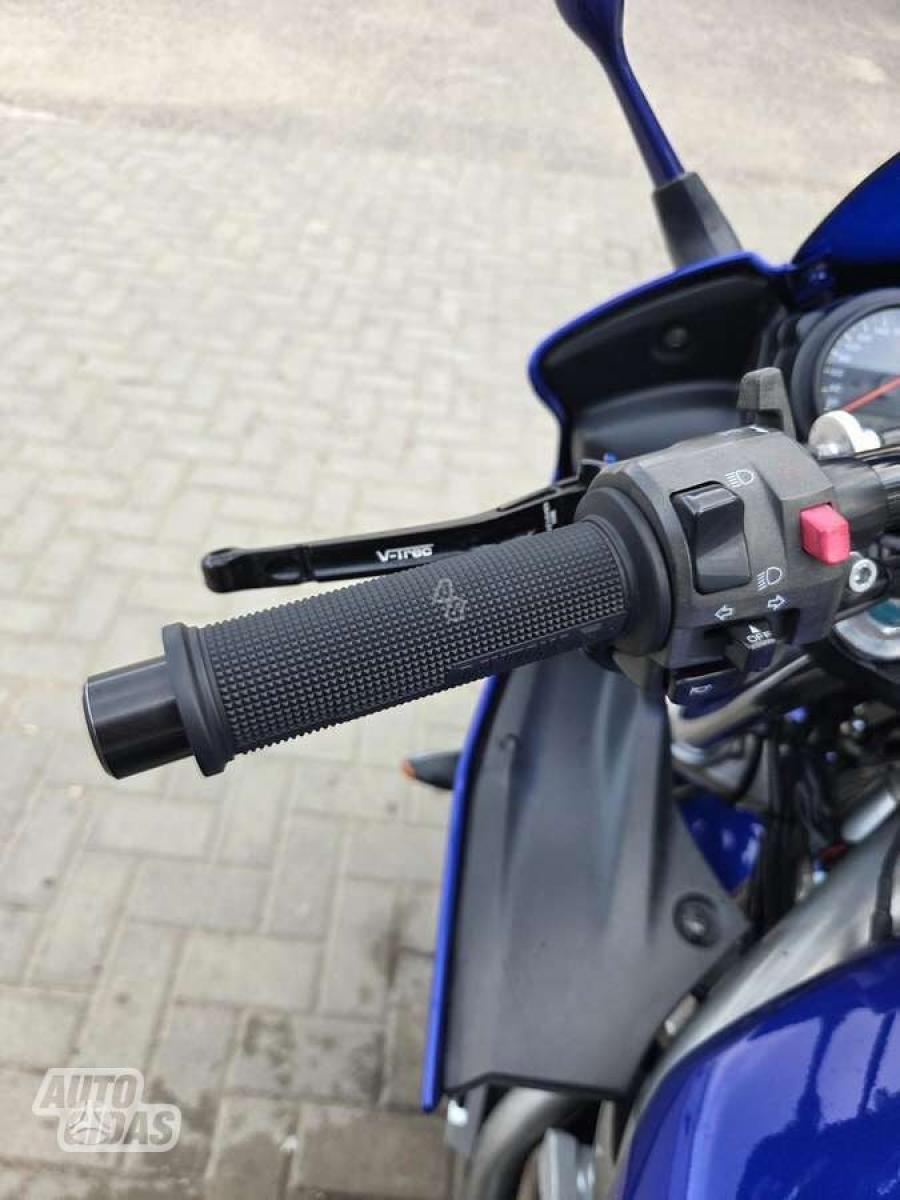 Yamaha FZ1 2002 Šakiai, ar dzinēja tilpumu 0.00 L un nobraukumu 0 tūkst. km par 2400 €, foto 6 vietnē AUTOMOTO.COM.LV