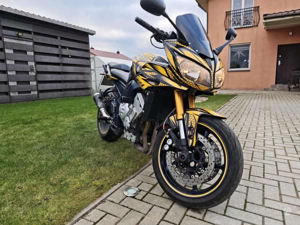 Yamaha FZ1 2006 Kauņa, ar dzinēja tilpumu 1.00 L un nobraukumu 76 tūkst. km par 3599 €, foto 7 vietnē AUTOMOTO.COM.LV