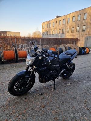 Yamaha FZ1 2006 in Tartu, with an engine capacity of 1.00 L and mileage of 38 thousand km for 3500 €, photo 3 on AUTOMOTO.COM.LV