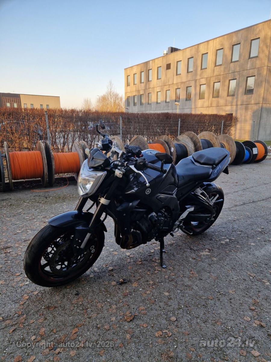 Yamaha FZ1 2006 in Tartu, with an engine capacity of 1.00 L and mileage of 38 thousand km for 3500 €, photo 3 on AUTOMOTO.COM.LV
