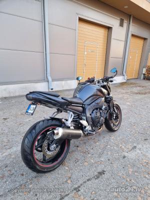 Yamaha FZ1 2006 Tartu, ar dzinēja tilpumu 1.00 L un nobraukumu 38 tūkst. km par 3500 €, foto 4 vietnē AUTOMOTO.COM.LV