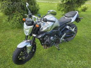 Yamaha FZ1 2006 in Jelgava, with an engine capacity of 1.00 L and mileage of 0 thousand km for 4300 €, photo 3 on AUTOMOTO.COM.LV