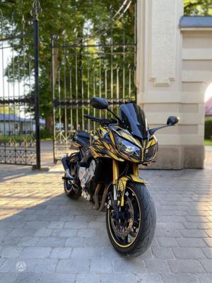 Yamaha FZ1 2006 in Vilnius, with an engine capacity of 1.00 L and mileage of 70 thousand km for 4200 €, photo 8 on AUTOMOTO.COM.LV