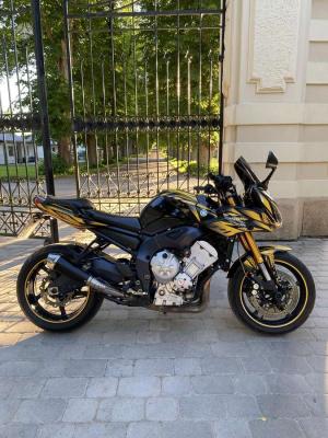 Yamaha FZ1 2006 in Vilnius, with an engine capacity of 1.00 L and mileage of 70 thousand km for 4200 €, photo 12 on AUTOMOTO.COM.LV