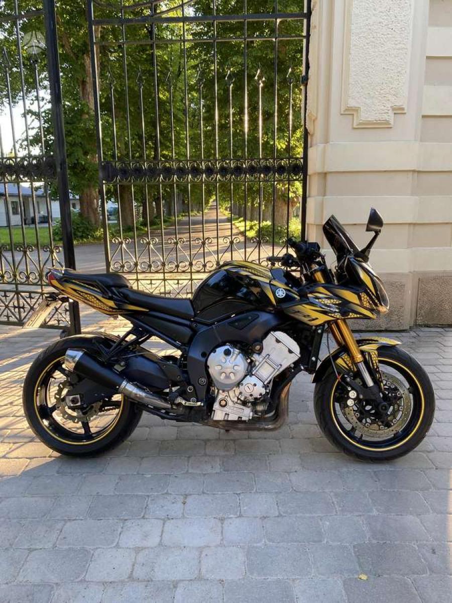 Yamaha FZ1 2006 in Vilnius, with an engine capacity of 1.00 L and mileage of 70 thousand km for 4200 €, photo 12 on AUTOMOTO.COM.LV