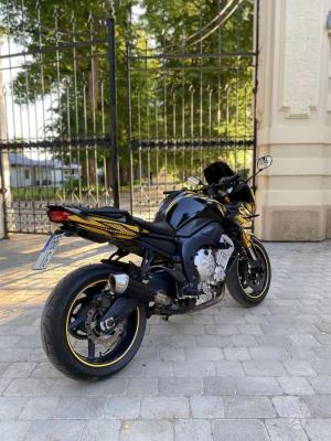 Yamaha FZ1 2006 in Vilnius, with an engine capacity of 1.00 L and mileage of 70 thousand km for 4200 €, photo 13 on AUTOMOTO.COM.LV
