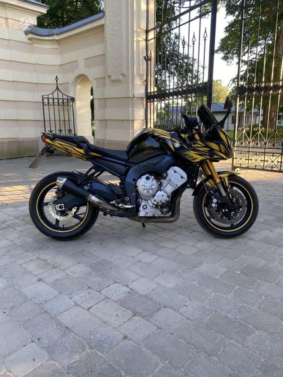 Yamaha FZ1 2006 in Vilnius, with an engine capacity of 1.00 L and mileage of 70 thousand km for 4200 €, photo 18 on AUTOMOTO.COM.LV