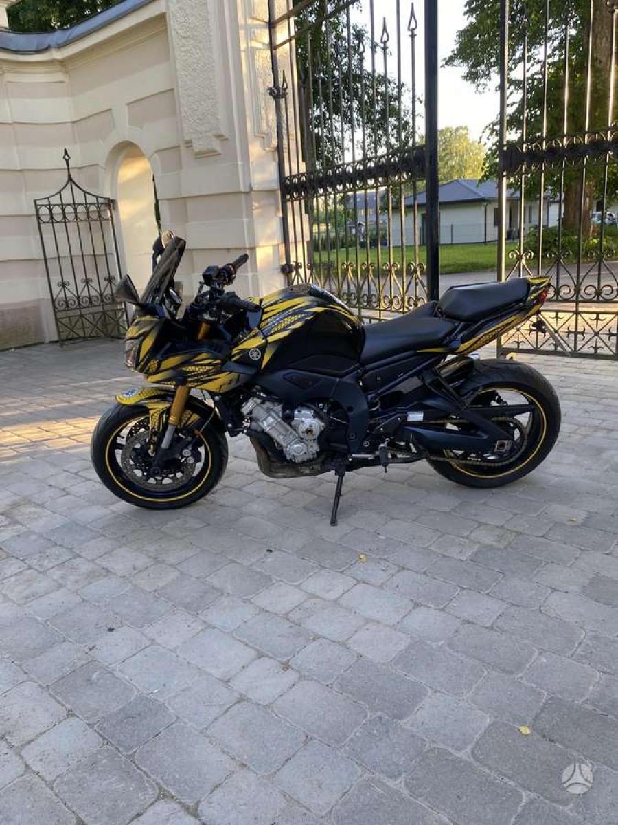 Yamaha FZ1 2006 in Vilnius, with an engine capacity of 1.00 L and mileage of 70 thousand km for 4200 €, photo 20 on AUTOMOTO.COM.LV