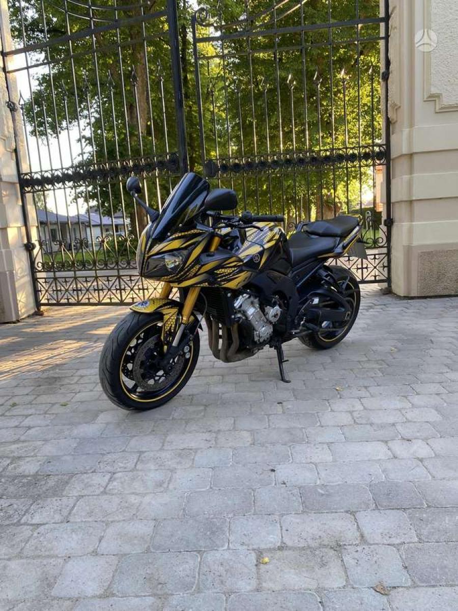 Yamaha FZ1 2006 in Vilnius, with an engine capacity of 1.00 L and mileage of 70 thousand km for 4200 €, photo 21 on AUTOMOTO.COM.LV