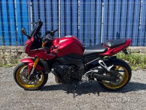 Yamaha FZ1 2006 in Tallinn, with an engine capacity of 1.00 L and mileage of 40 thousand km for 3200 €, photo 7 on AUTOMOTO.COM.LV