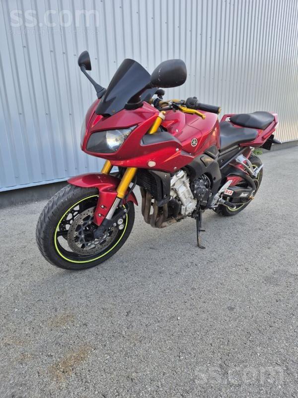 Yamaha FZ1 2006 in Cesis, with an engine capacity of 1.00 L and mileage of 0 thousand km for 3000 €, photo 1 on AUTOMOTO.COM.LV