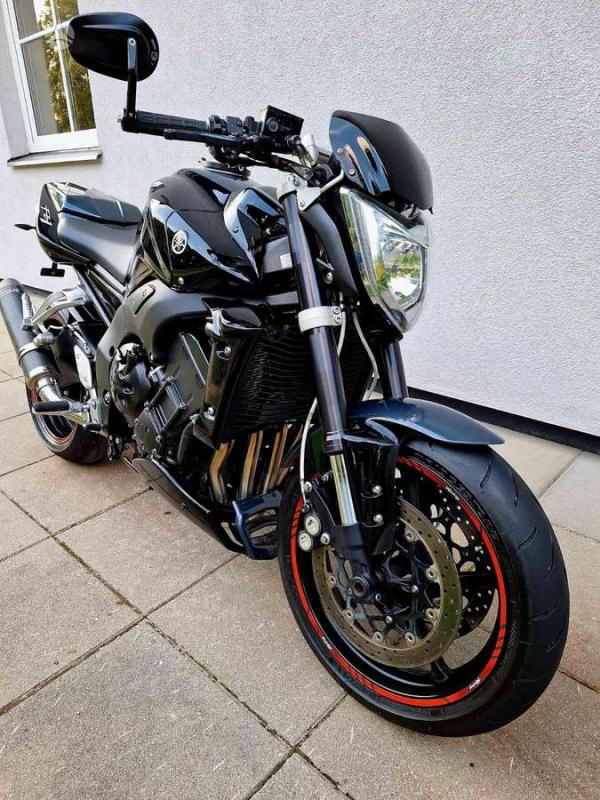 Yamaha FZ1 2006 Prienai, ar dzinēja tilpumu 1.00 L un nobraukumu 32 tūkst. km par 3950 €, foto 4 vietnē AUTOMOTO.COM.LV