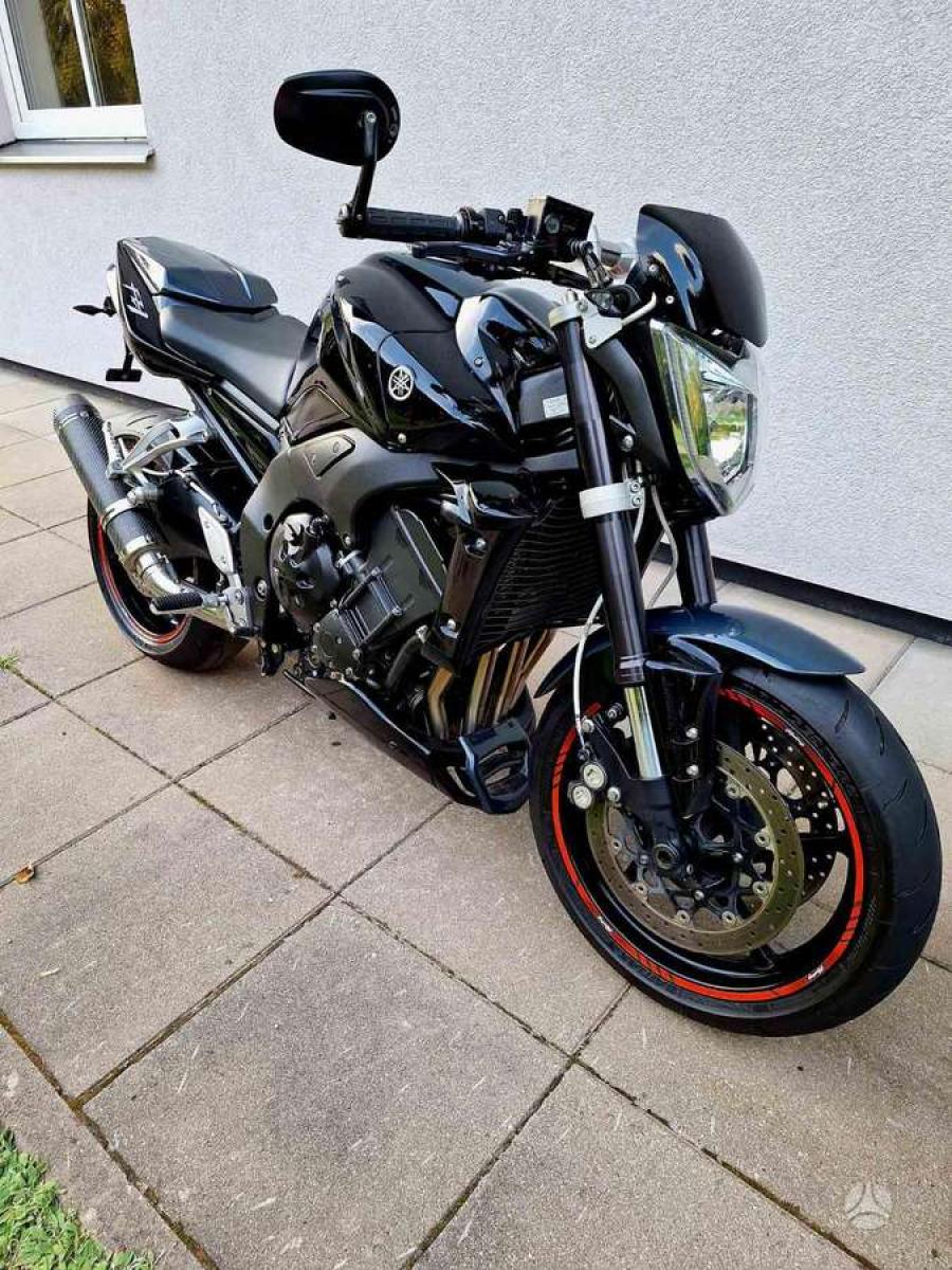 Yamaha FZ1 2006 in Prienai, with an engine capacity of 1.00 L and mileage of 32 thousand km for 3950 €, photo 7 on AUTOMOTO.COM.LV
