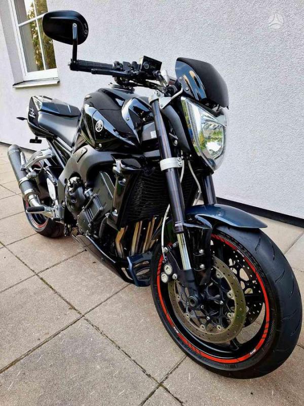 Yamaha FZ1 2006 Prienai, ar dzinēja tilpumu 1.00 L un nobraukumu 32 tūkst. km par 3950 €, foto 10 vietnē AUTOMOTO.COM.LV