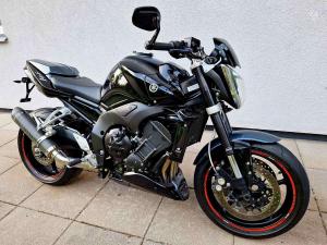 Yamaha FZ1 2006 in Prienai, with an engine capacity of 1.00 L and mileage of 32 thousand km for 3950 €, photo 15 on AUTOMOTO.COM.LV