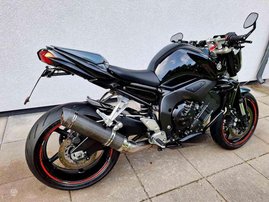 Yamaha FZ1 2006 in Prienai, with an engine capacity of 1.00 L and mileage of 32 thousand km for 3950 €, photo 17 on AUTOMOTO.COM.LV