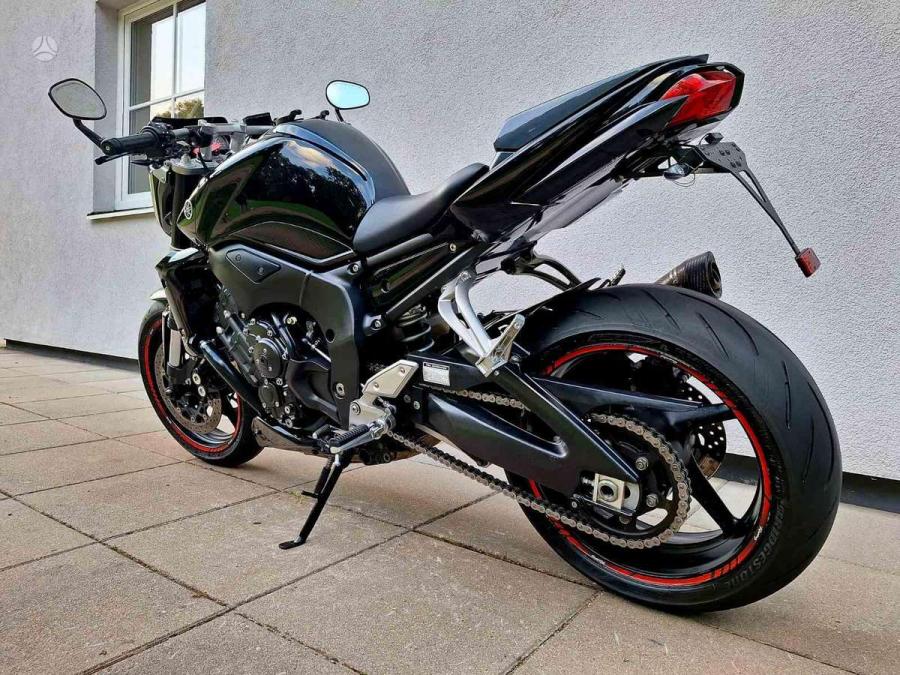 Yamaha FZ1 2006 in Prienai, with an engine capacity of 1.00 L and mileage of 32 thousand km for 3950 €, photo 18 on AUTOMOTO.COM.LV