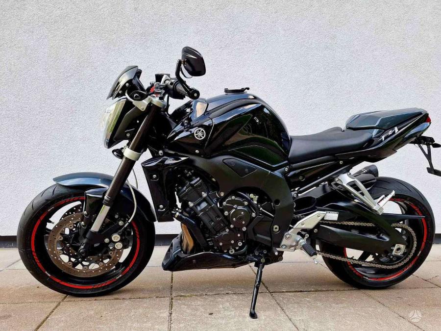 Yamaha FZ1 2006 in Prienai, with an engine capacity of 1.00 L and mileage of 32 thousand km for 3950 €, photo 21 on AUTOMOTO.COM.LV