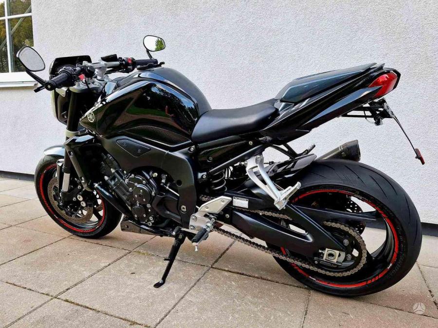 Yamaha FZ1 2006 in Prienai, with an engine capacity of 1.00 L and mileage of 32 thousand km for 3950 €, photo 24 on AUTOMOTO.COM.LV