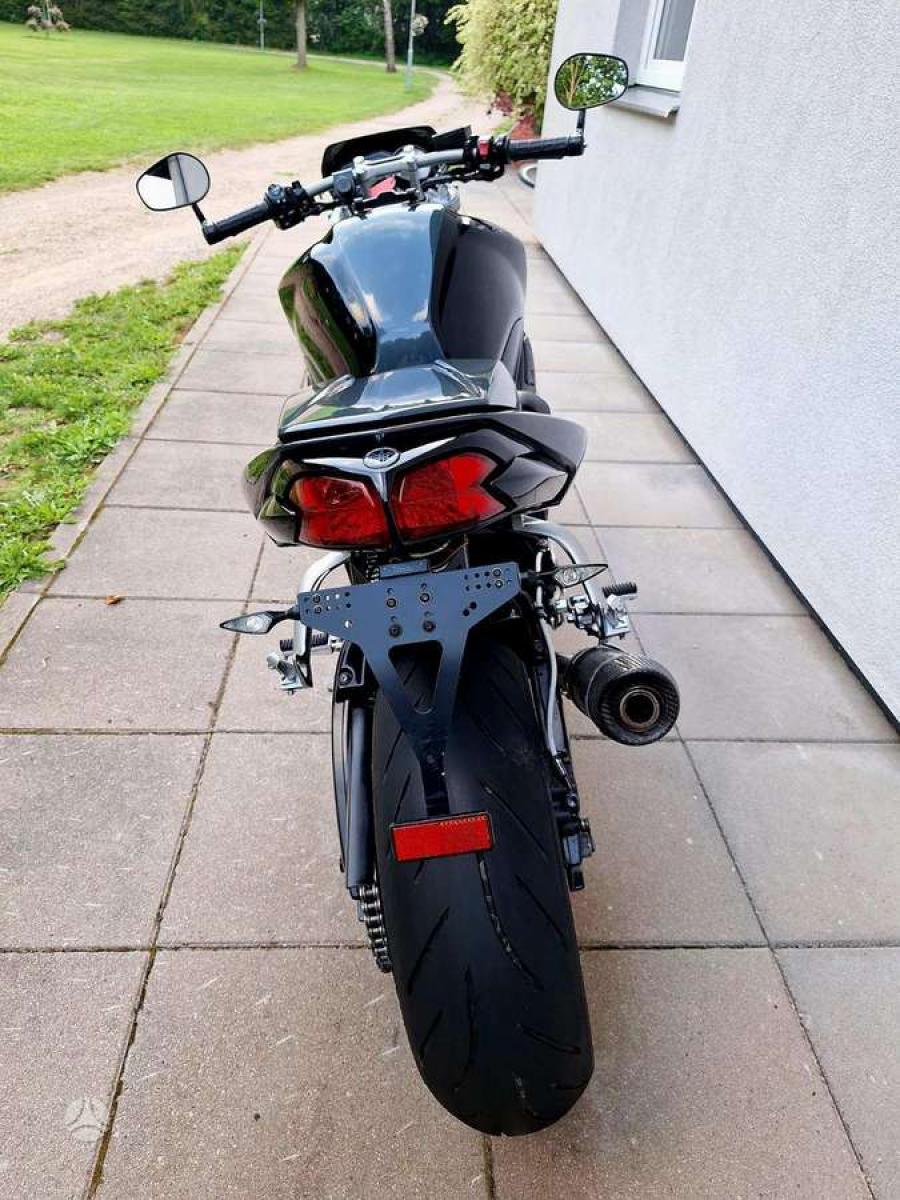 Yamaha FZ1 2006 in Prienai, with an engine capacity of 1.00 L and mileage of 32 thousand km for 3950 €, photo 25 on AUTOMOTO.COM.LV