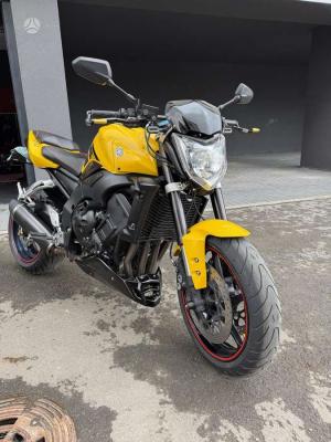 Yamaha FZ1 2006 in Kaunas, with an engine capacity of 1.00 L and mileage of 44 thousand km for 3600 €, photo  on AUTOMOTO.COM.LV