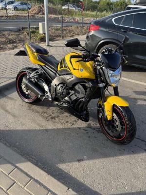 Ямаха FZ1 2006 в Каунас, объемом двигателя 1.00 л и пробегом 44 тыс. км за 3600 €, фото 8 на AUTOMOTO.COM.LV