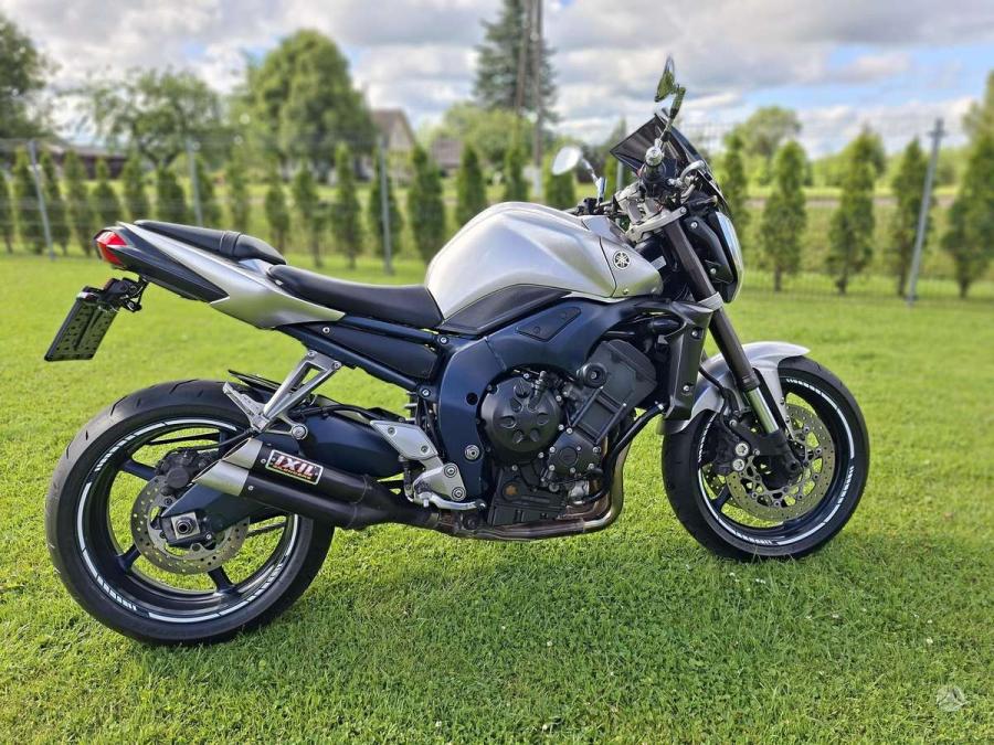 Ямаха FZ1 2006 в Ширвинтос, объемом двигателя 1.00 л и пробегом 46 тыс. км за 3800 €, фото 1 на AUTOMOTO.COM.LV