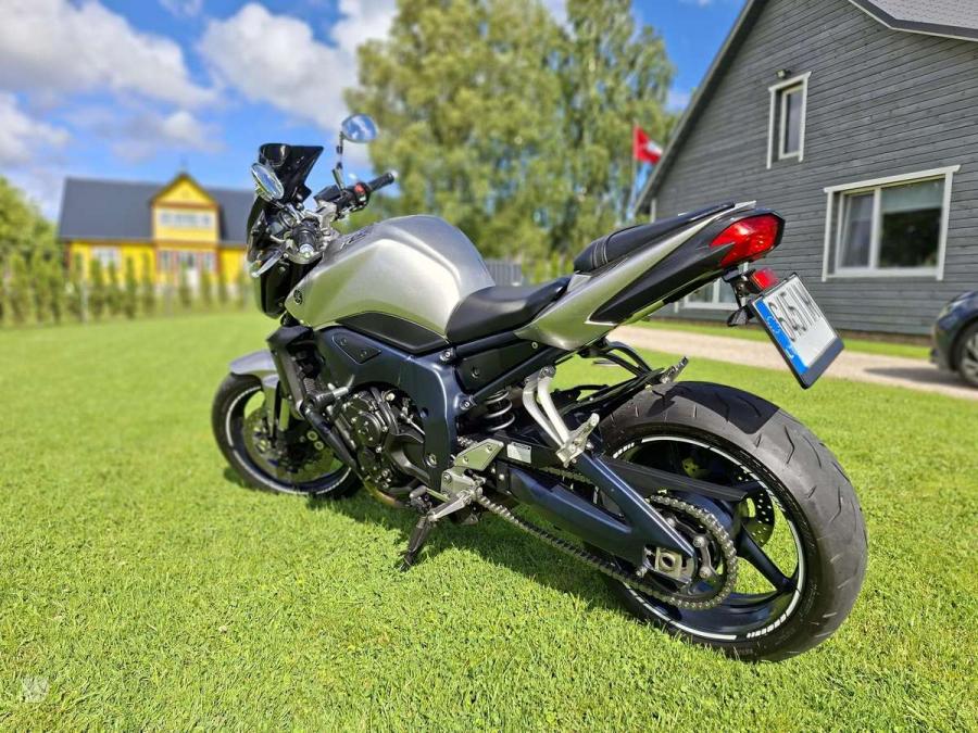 Ямаха FZ1 2006 в Ширвинтос, объемом двигателя 1.00 л и пробегом 46 тыс. км за 3800 €, фото 5 на AUTOMOTO.COM.LV