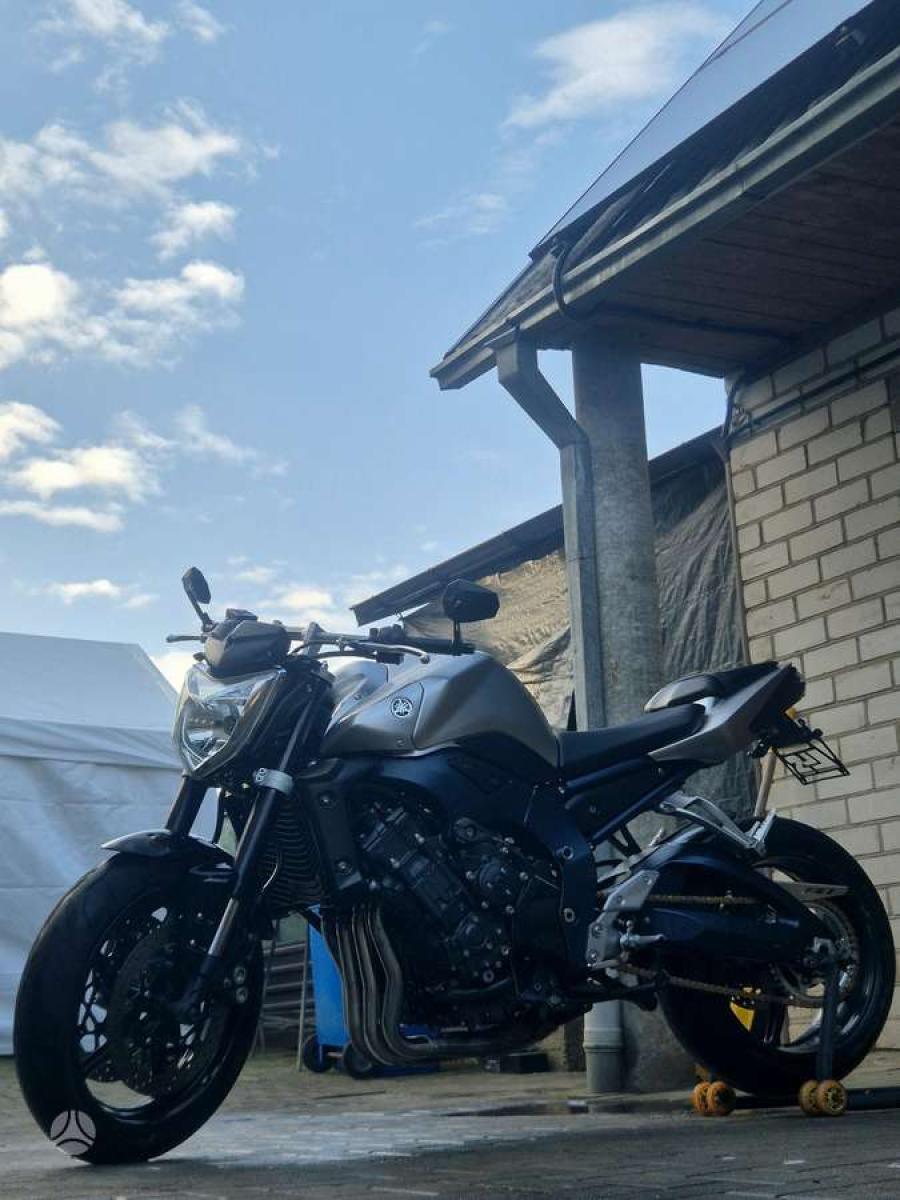 Yamaha FZ1 2006 in Prienai, with an engine capacity of 1.00 L and mileage of 41 thousand km for 3950 €, photo 3 on AUTOMOTO.COM.LV