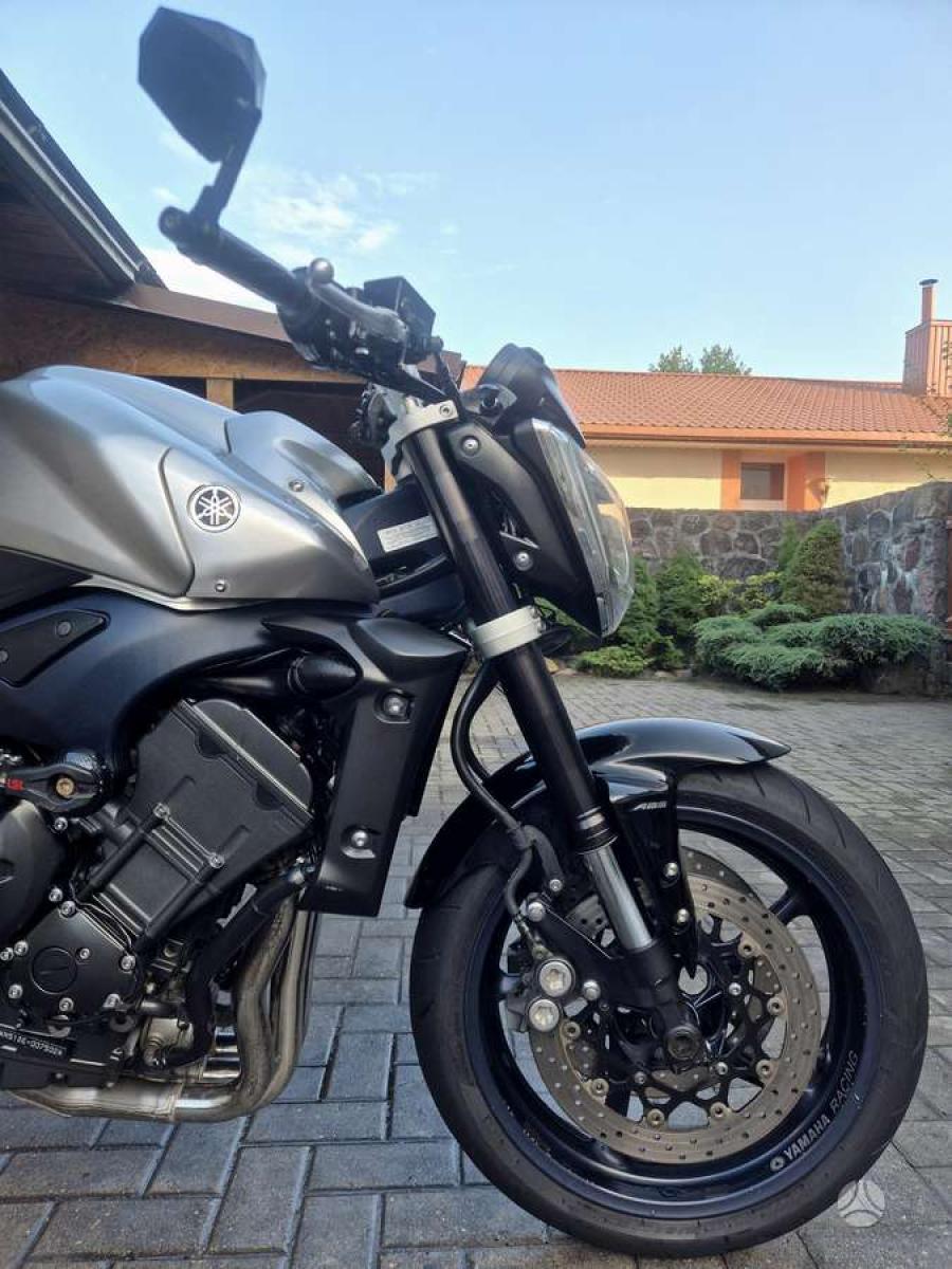 Yamaha FZ1 2006 in Prienai, with an engine capacity of 1.00 L and mileage of 41 thousand km for 3950 €, photo 14 on AUTOMOTO.COM.LV