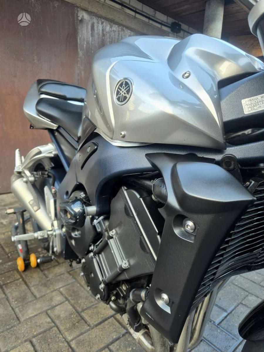 Yamaha FZ1 2006 in Prienai, with an engine capacity of 1.00 L and mileage of 41 thousand km for 3950 €, photo 17 on AUTOMOTO.COM.LV