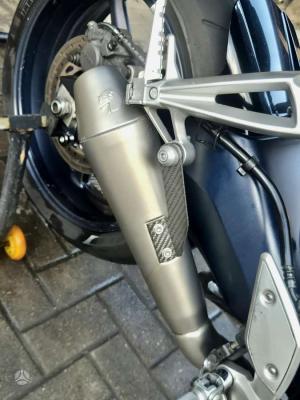 Yamaha FZ1 2006 in Prienai, with an engine capacity of 1.00 L and mileage of 41 thousand km for 3950 €, photo 22 on AUTOMOTO.COM.LV