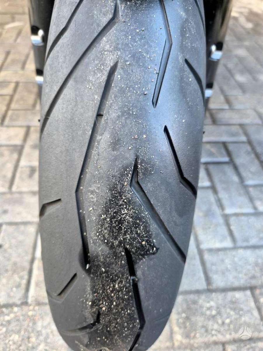 Yamaha FZ1 2006 in Prienai, with an engine capacity of 1.00 L and mileage of 41 thousand km for 3950 €, photo 26 on AUTOMOTO.COM.LV