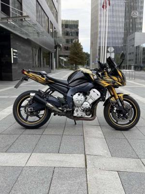 Yamaha FZ1 2006 in Vilnius, with an engine capacity of 1.00 L and mileage of 70 thousand km for 3700 €, photo 5 on AUTOMOTO.COM.LV